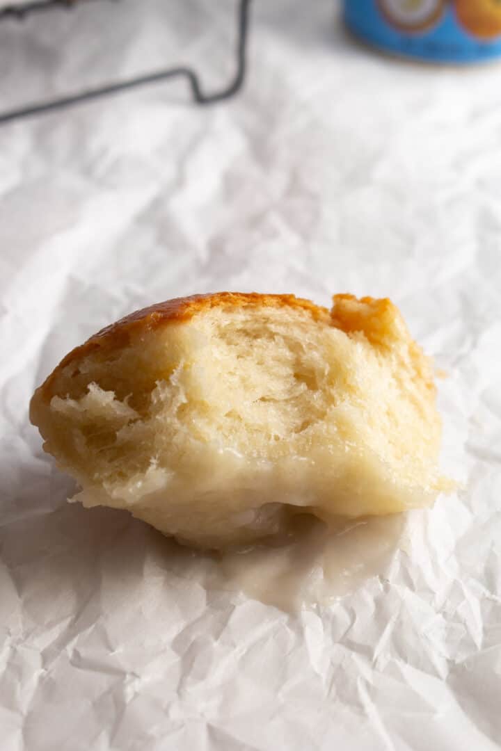 Pani Popo (Sweet Samoan Coconut Rolls)
